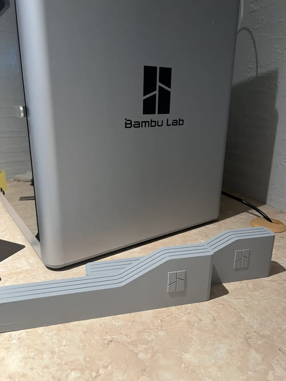 Build plate stand for X1 and P1 series plates by Kiprilionas 3d ...