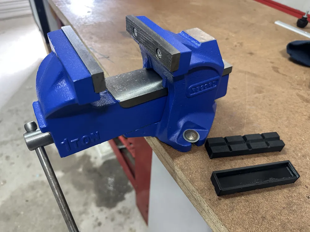 Soft Jaws V-Groove - Irwin 4inch 100mm Bench Vice by Sparky MakerWorld ...