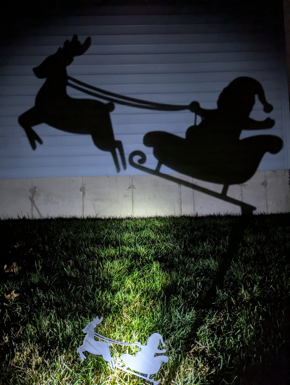 Santa Flying in Sleigh - Christmas Shadow Caster - Free 3D Print Model ...