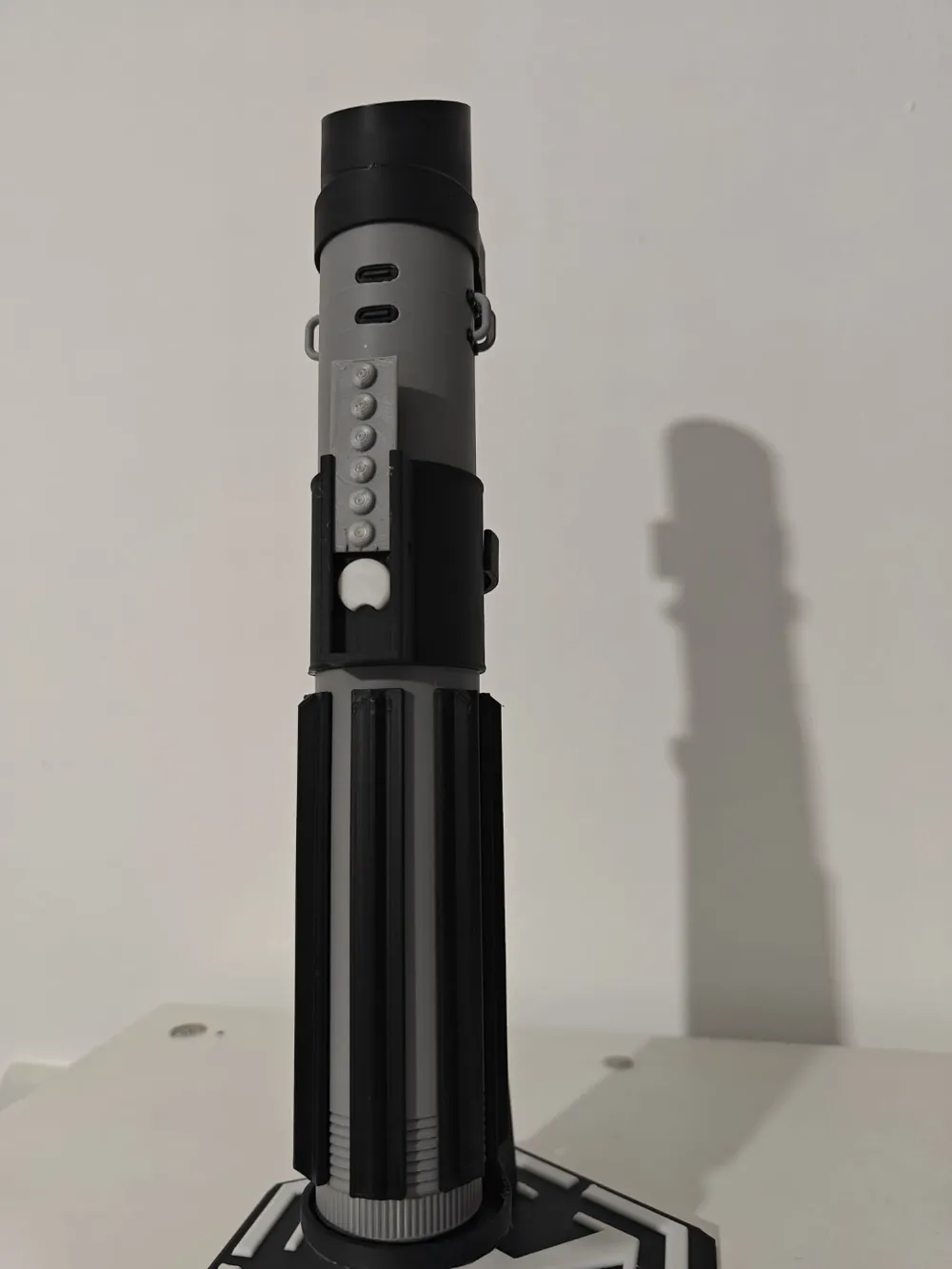 Modular core Lightsabers V1 - Darth Vader (MCL-V1) - Free 3D Print ...