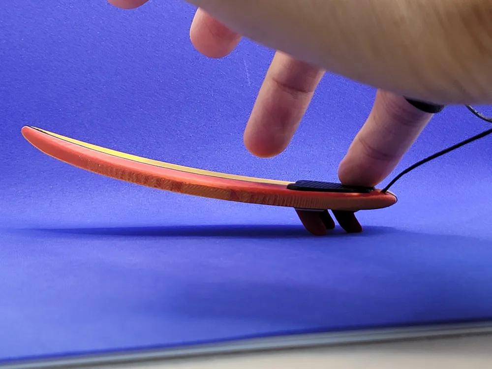 Finger Surfboard with TPU Leash (Stringer Edition) by H2Jack Concepts ...