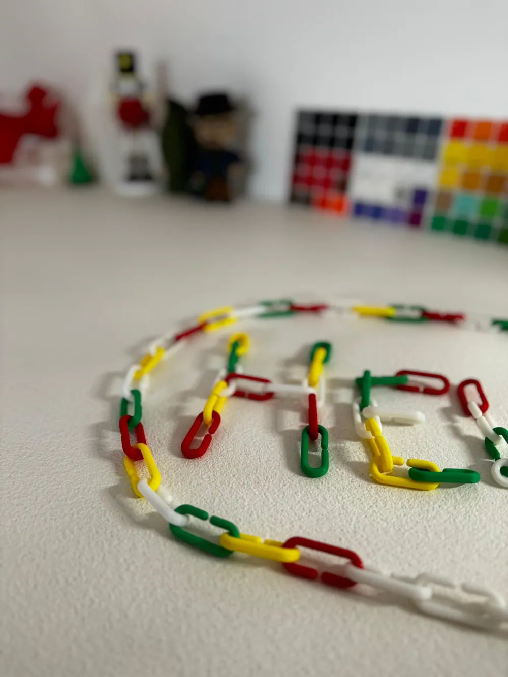 Toy and more with the Rainbow C Hook Chain by Francesco84 - MakerWorld