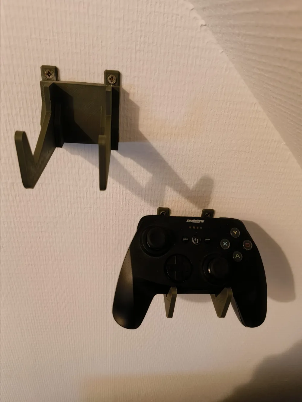wall mounted controller stand by Grolboy - MakerWorld