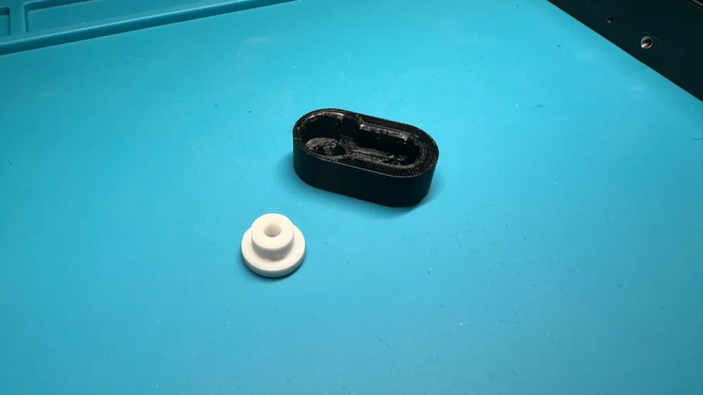 Keyhole wall holder by Schwabe - MakerWorld