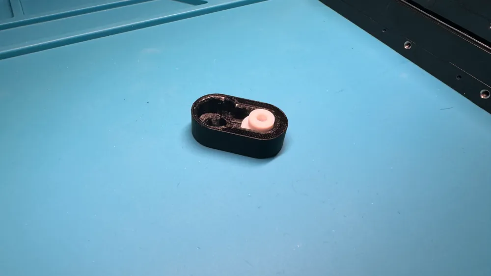 Keyhole wall holder by Schwabe - MakerWorld