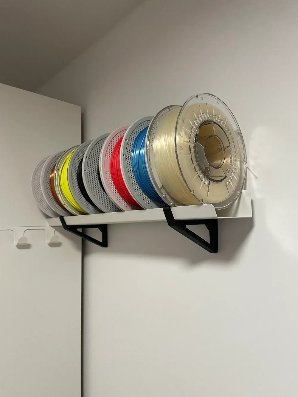 IKEA Malmback - Filament shelf (wall mounted) by Gabriel - MakerWorld