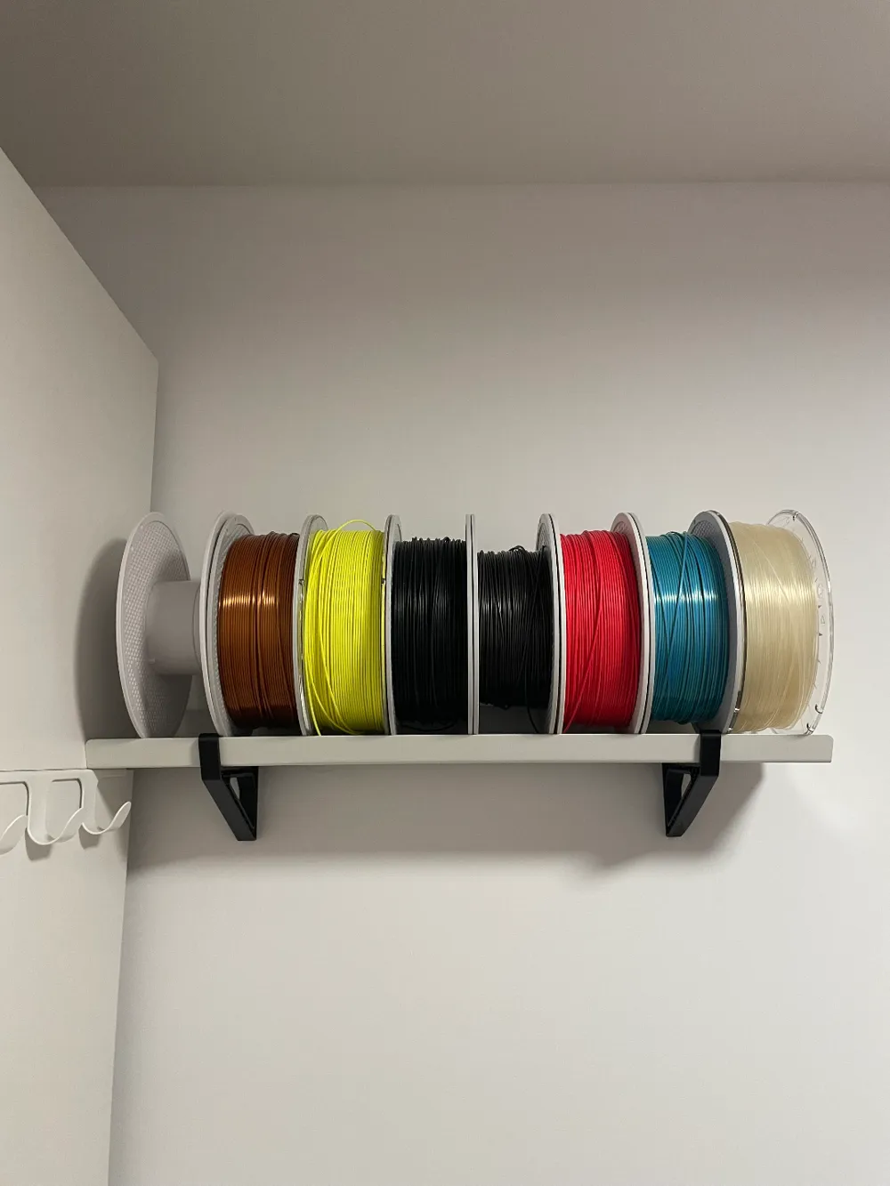 IKEA Malmback - Filament shelf (wall mounted) by Gabriel - MakerWorld