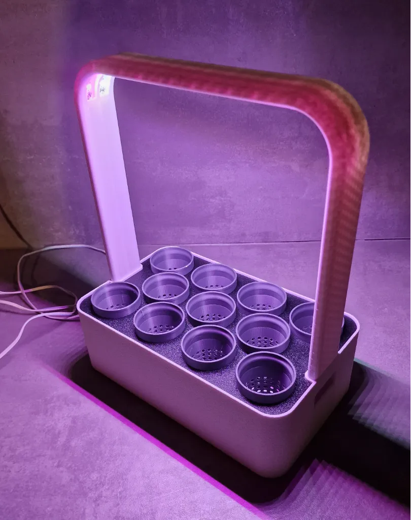 Hydroponic Flowerpot with LED Light for FastGrowth by lubospetras ...