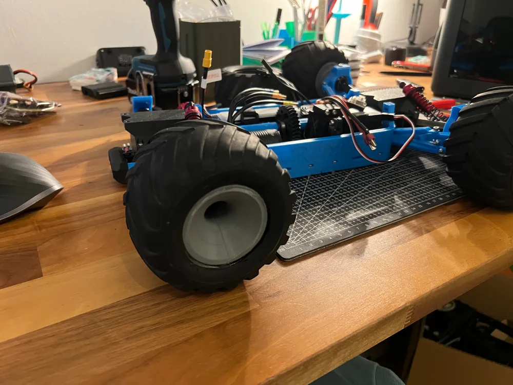 RC Car Wheel, designed for Cramer 4x4 by jlnmrfls - MakerWorld