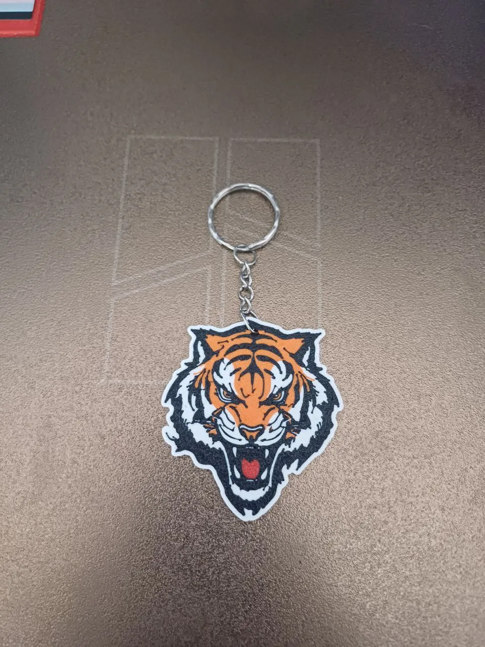 Tiger keychain by Cajo 3D MakerWorld: Download Free 3D Models