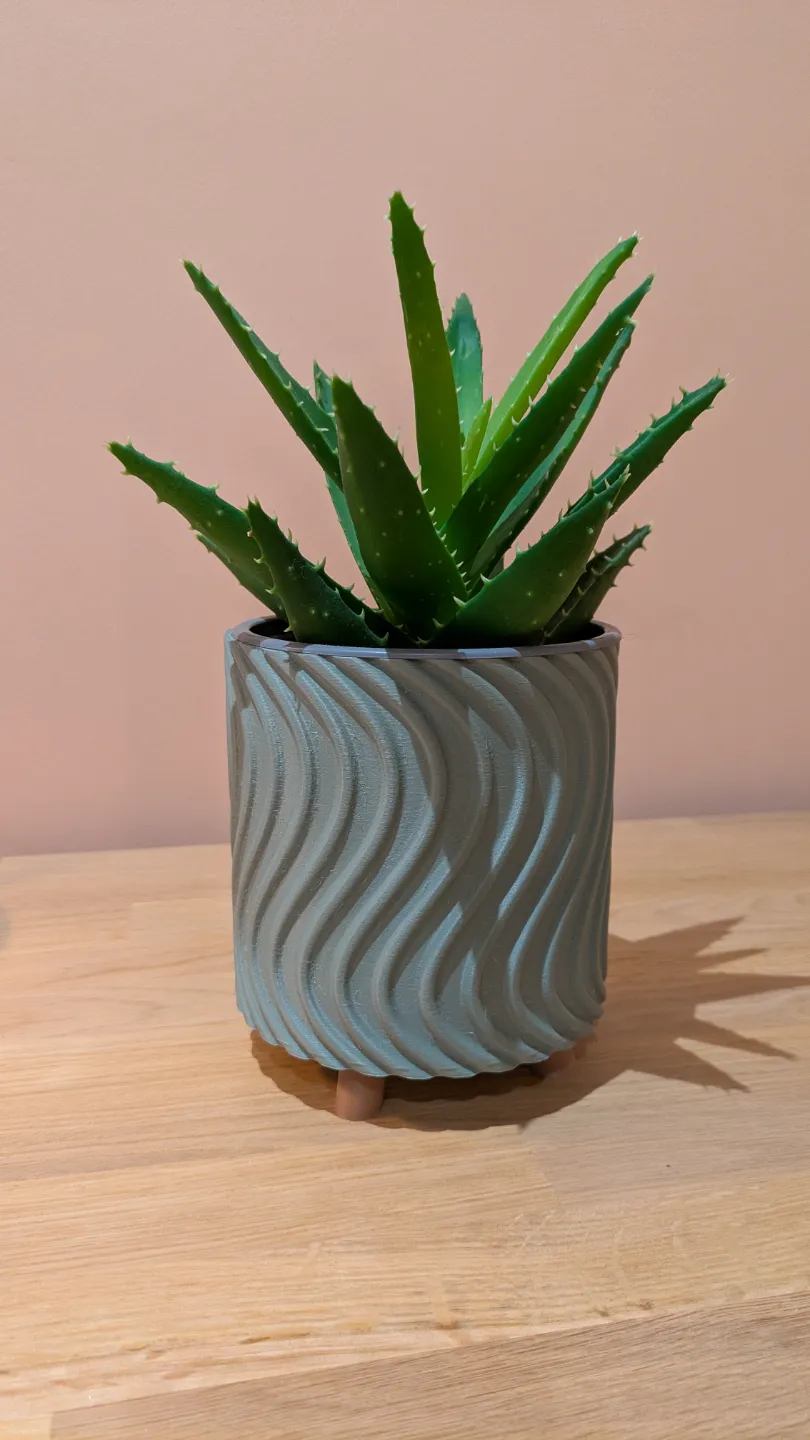 Wavy Plant Pot by mazza411 - MakerWorld