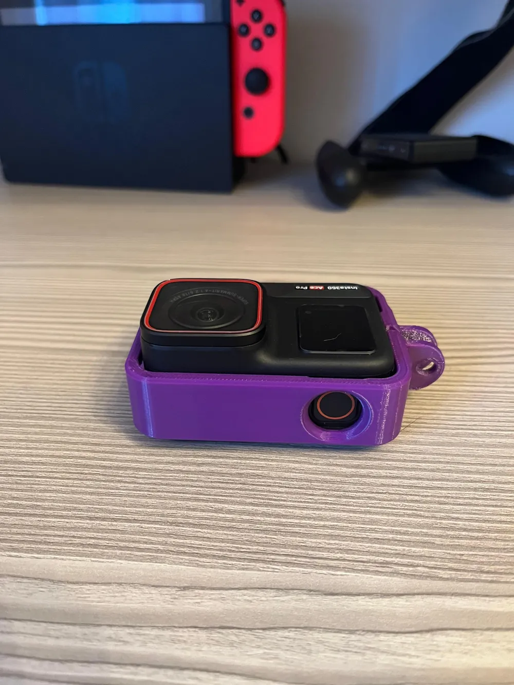 Insta360 Ace Pro vertical mount by fracos MakerWorld: Download Free 3D Models