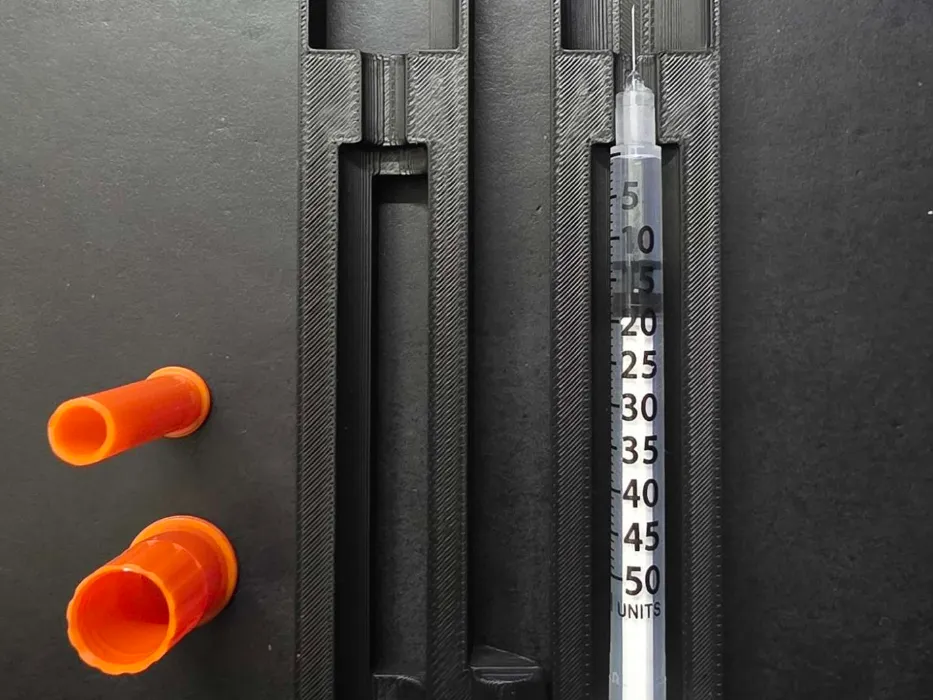 0.5mL syringe-to-vial adapter (3 & 10mL) - Free 3D Print Model - MakerWorld