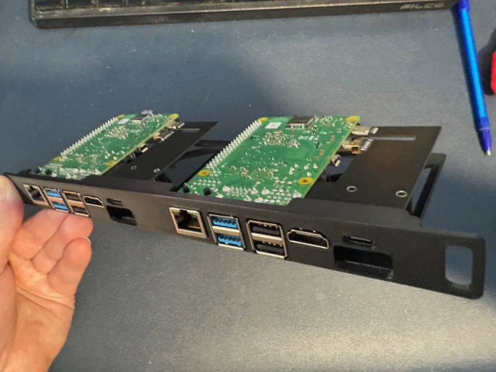 0.5U Dual [RPi4 + DeskPi ext.] 10" rack bracket by SigOS - MakerWorld