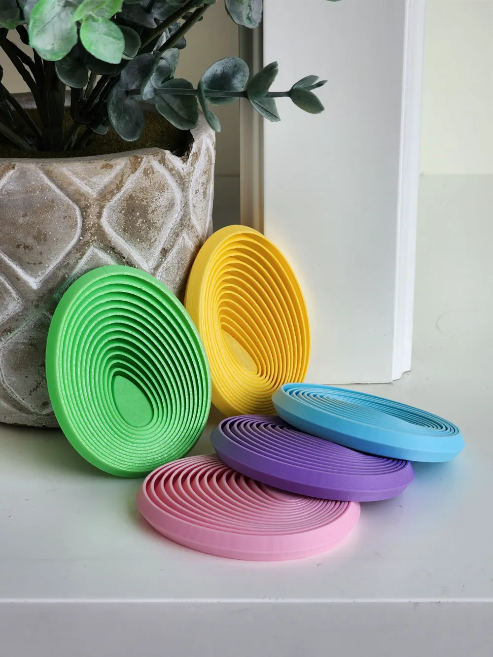 Easter Egg Layered Fidget Toy by evanroheff21 - MakerWorld