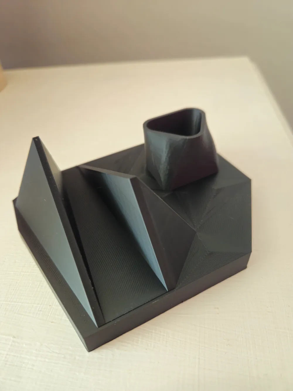 Nvidia Shield Pro TV & Remote control stand by chief.kaiser - MakerWorld