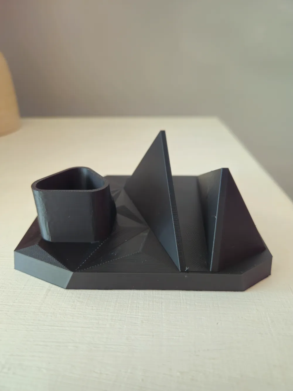 Nvidia Shield Pro TV & Remote control stand by chief.kaiser - MakerWorld