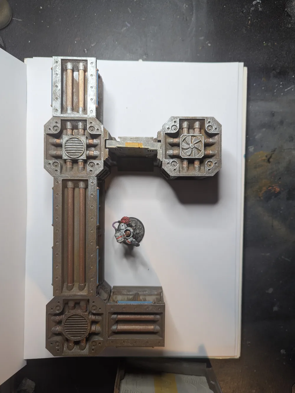 Hive City Walls and Doors - Free 3D Print Model - MakerWorld