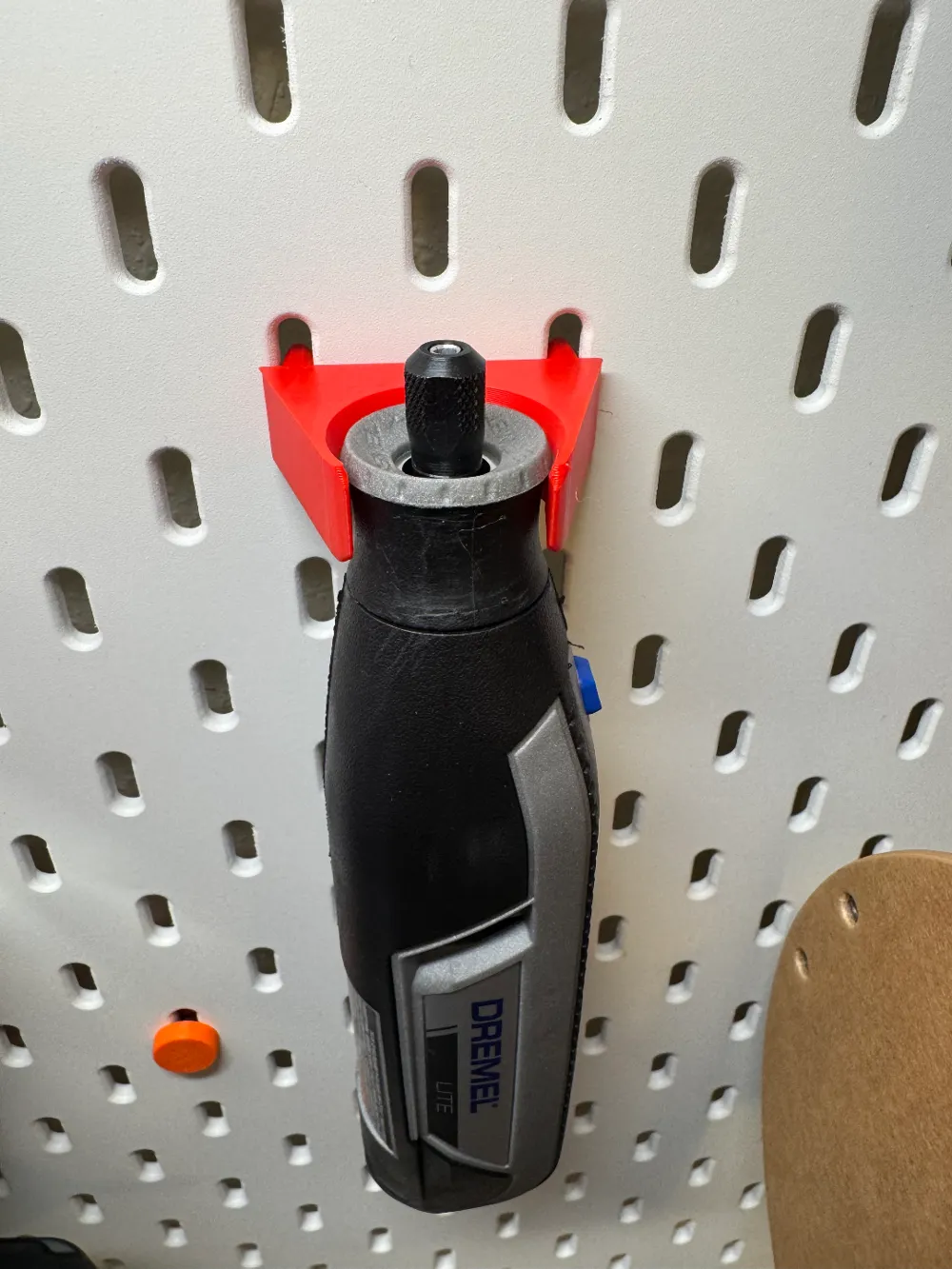 Skadis Dremel Lite Mount by NavyCow - MakerWorld