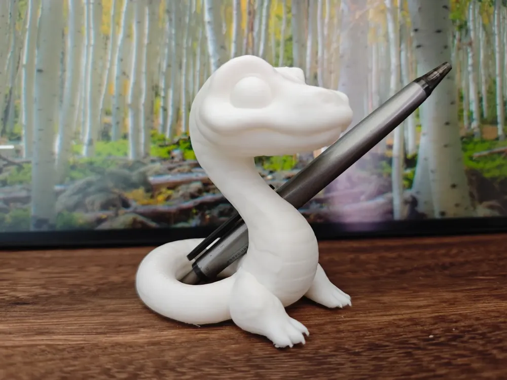 Donut-tailed bipedal snake by CLLLOUD - MakerWorld