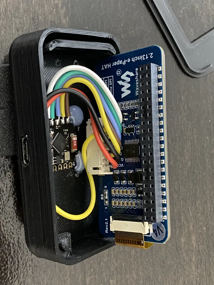 ESP32 C3 Super Mini + Waveshare e-Paper HAT 2.13" by maggoh MakerWorld ...