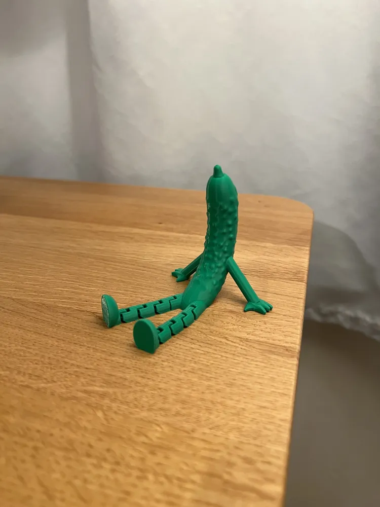 Articulated Pickle Buddy - Free 3D Print Model - MakerWorld
