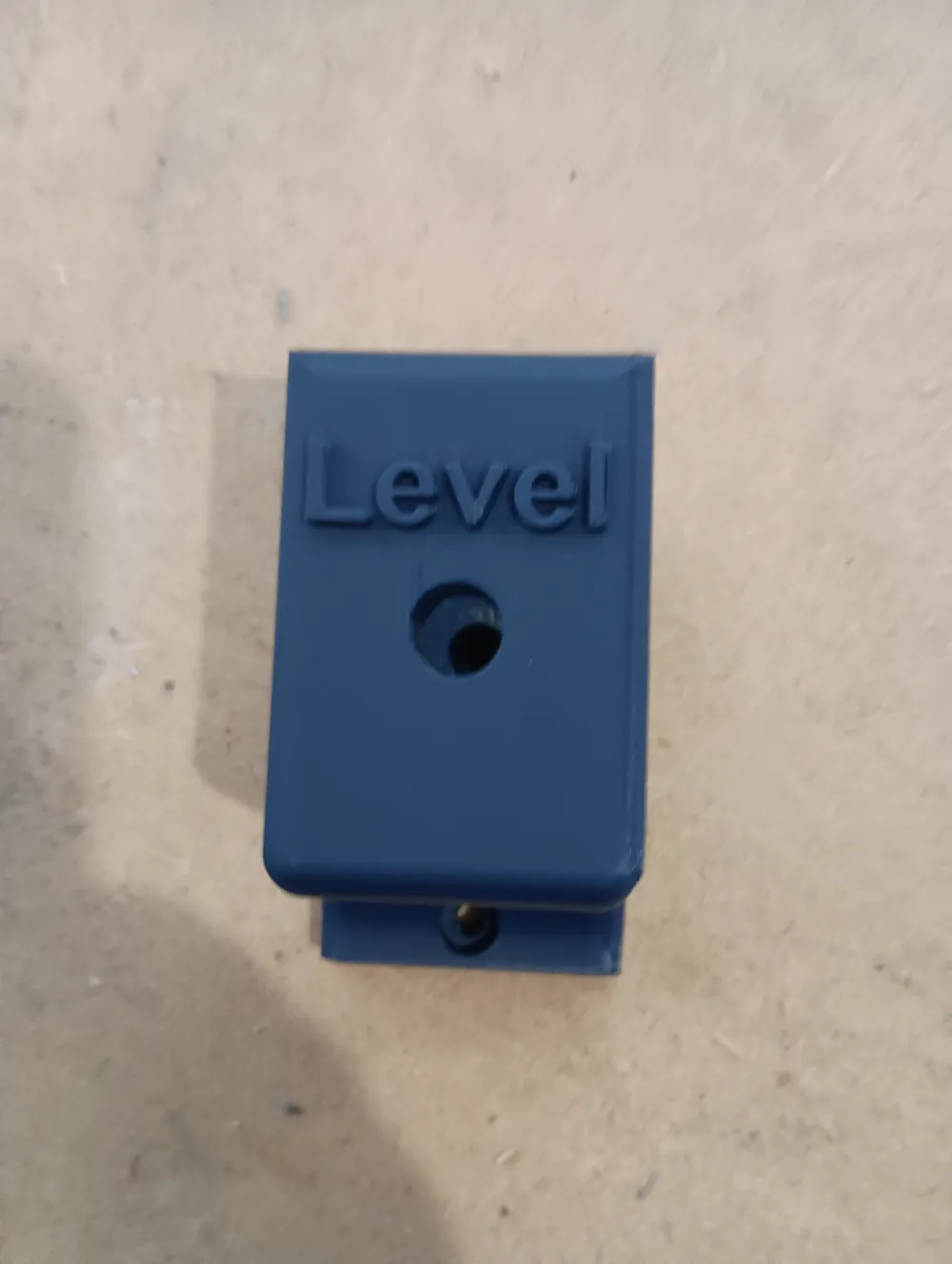 Workbench Level Hanger by Barn Dude Designs - MakerWorld