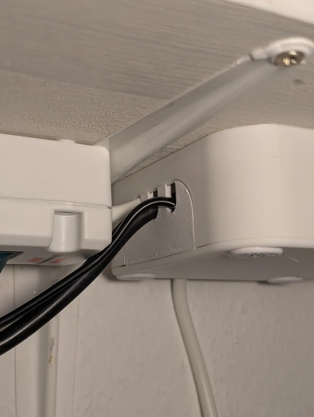 Junction Box / Cable Organizer - Free 3D Print Model - MakerWorld