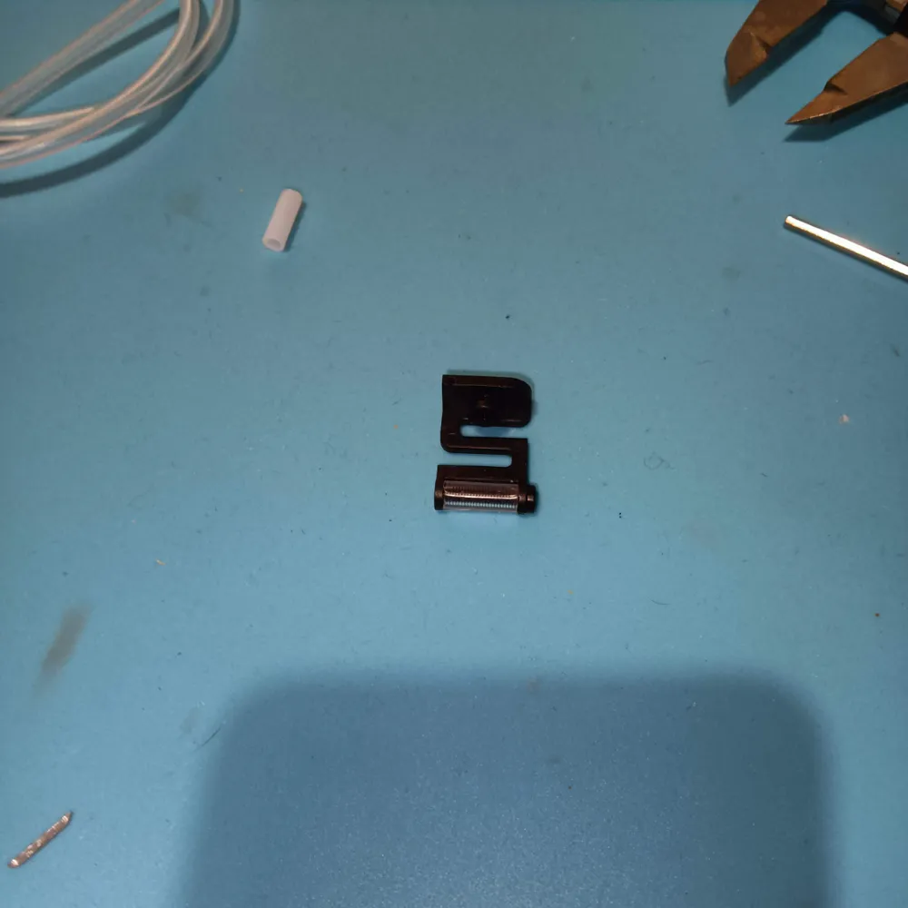 The Best & Simplest Nozzle Wiper and tube cutter by AsKeNaR - MakerWorld