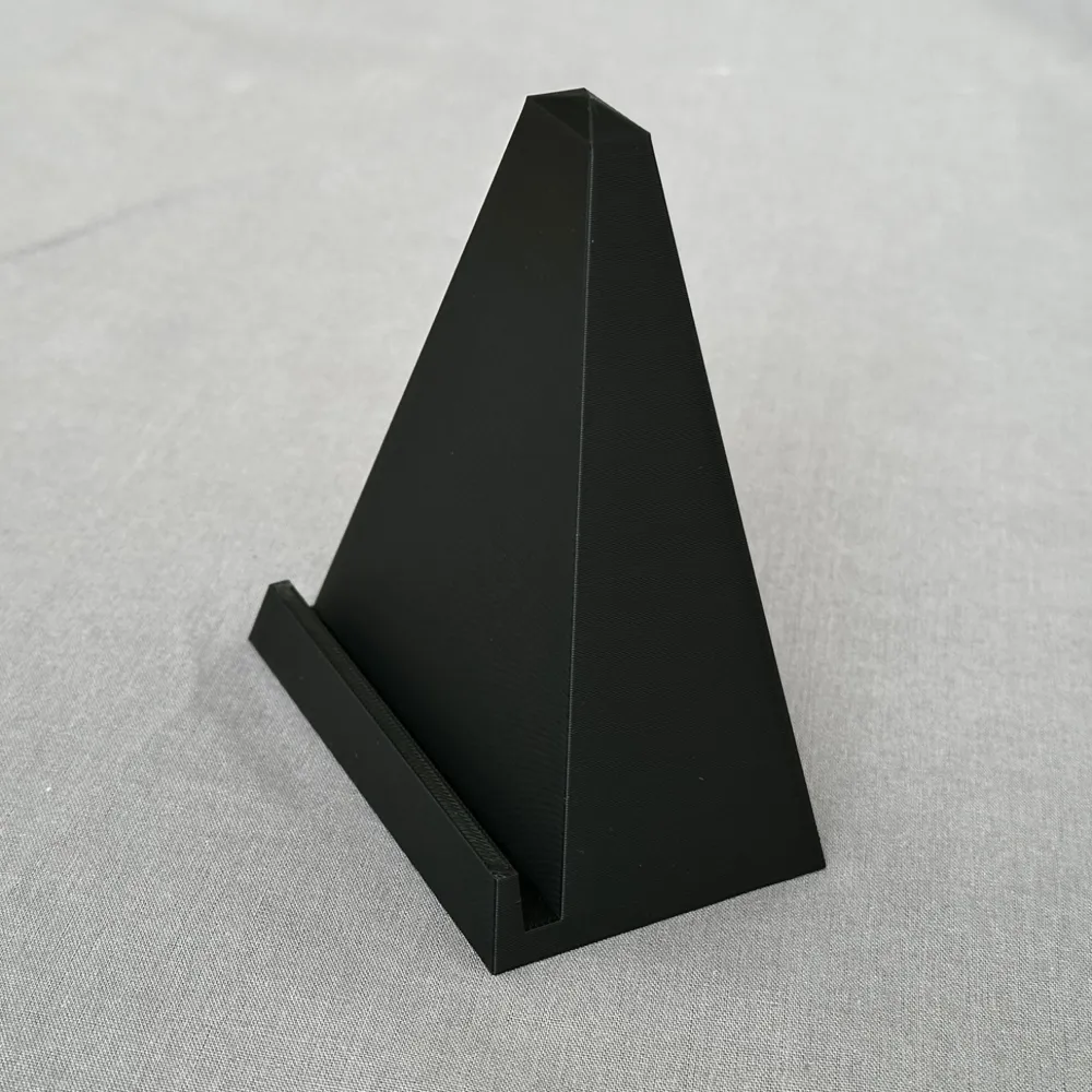 Pyramid Style / Theme Photo or Picture Stand by raymanengland ...