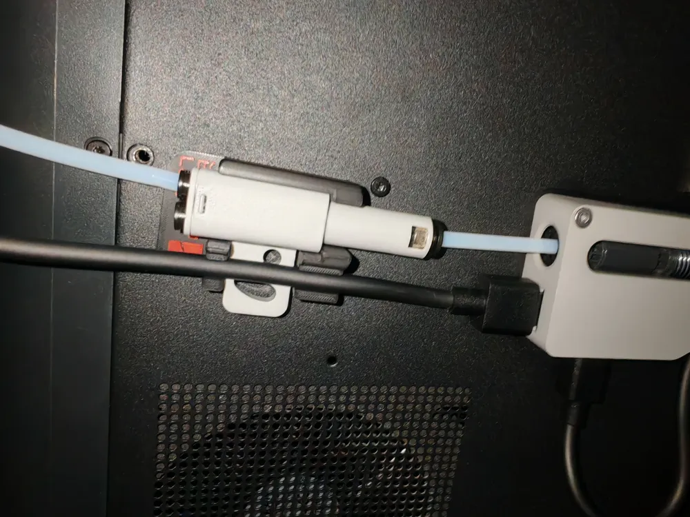 4-in-1 PTFE Adapter Mount for Bambu Lab by Shin MakerWorld: Download ...