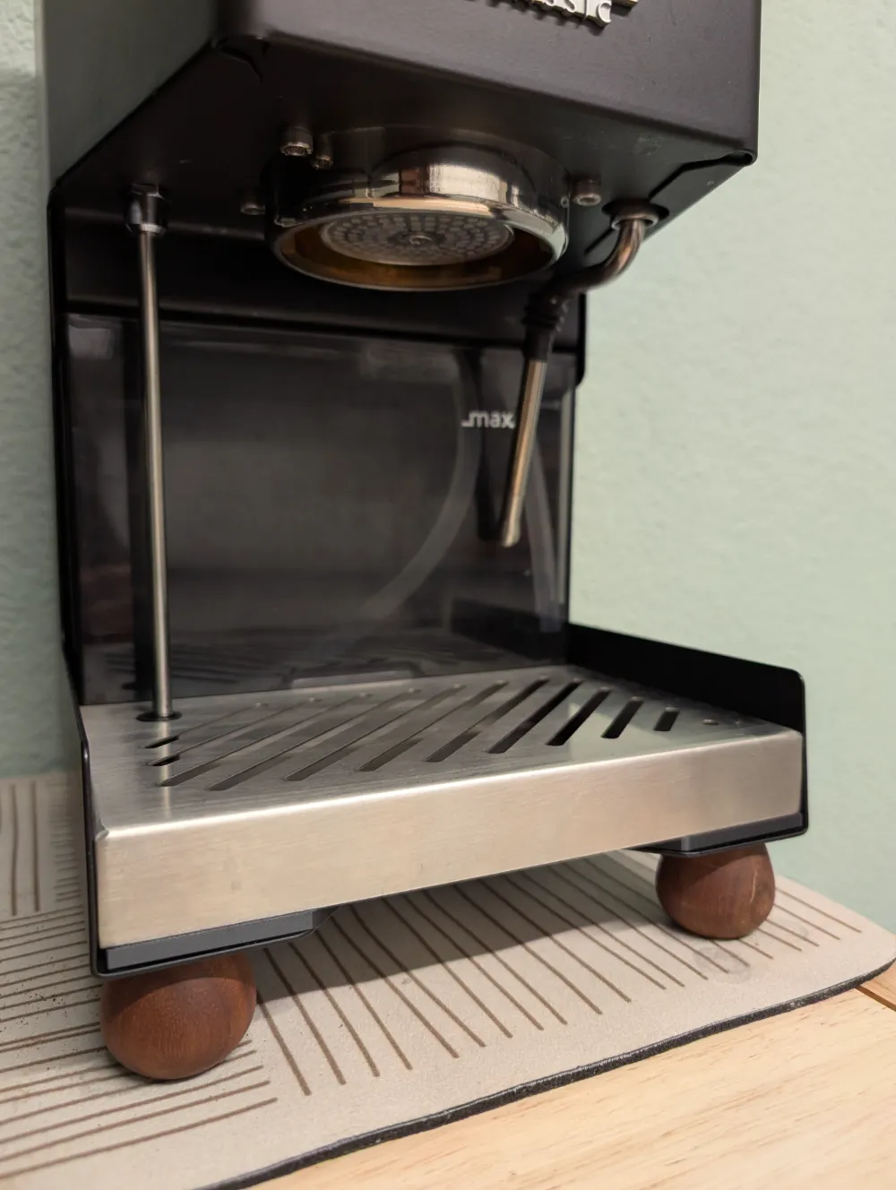 Gaggia Classic honeycomb raiser by fusio MakerWorld: Download Free 3D ...