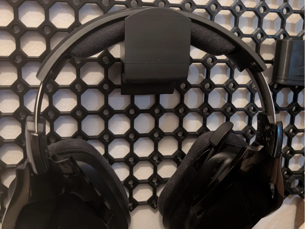 Multiboard Headphone Stand by user_1068716236 - MakerWorld