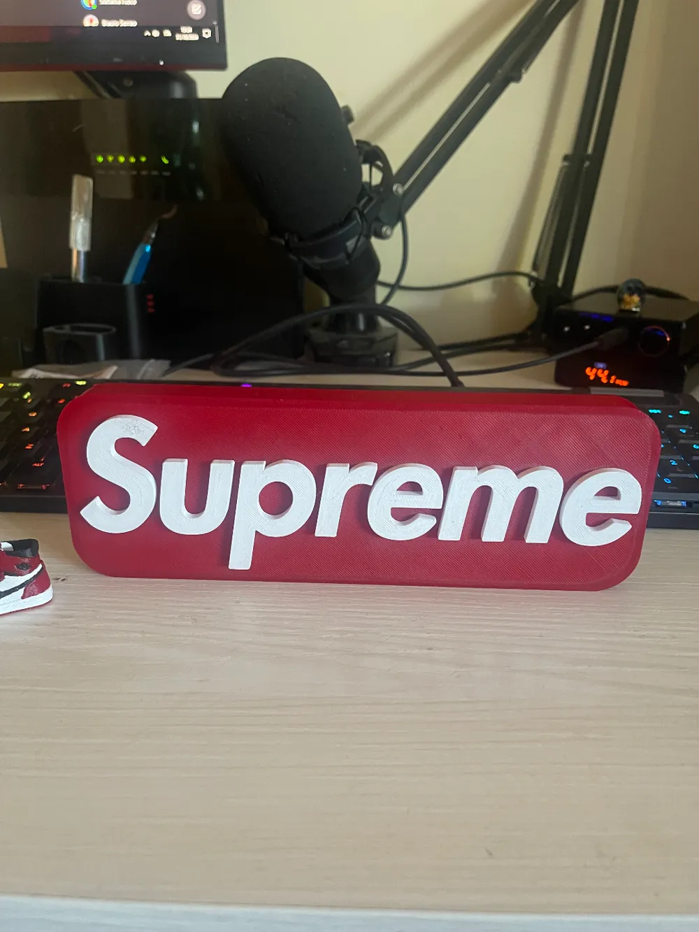 Supreme logo by 3DGAP - MakerWorld