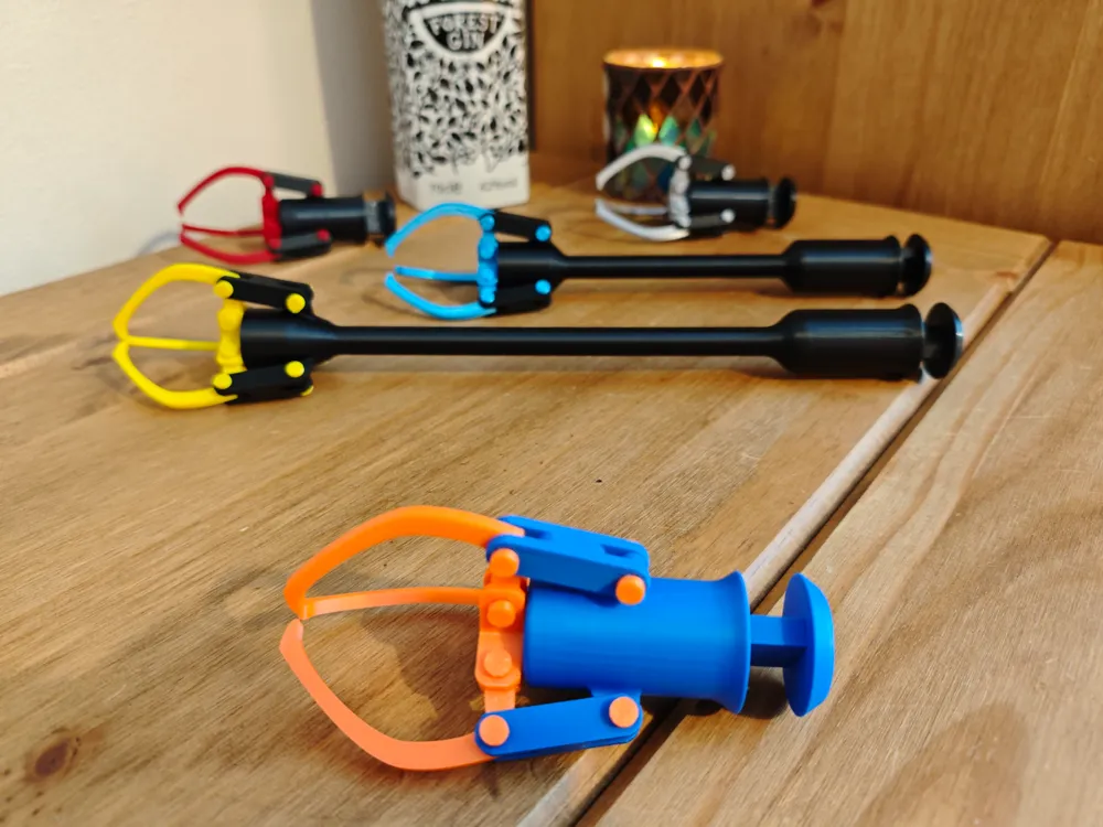 Spring Return Grabber Fidget toy Fully 3d Printed - Free 3D Print Model ...