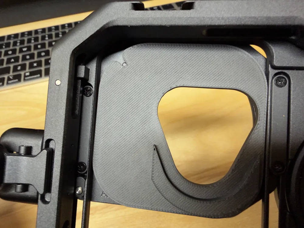 SmallRig Lens Adapter Plate for iPhone 17 Pro MAX - Free 3D Print Model ...