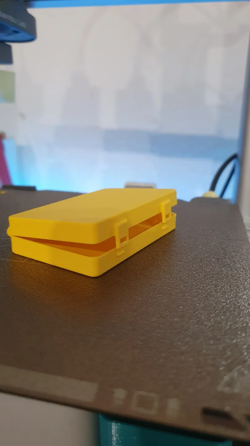 Print in Place Hinged Click Lock Storage Box by kuuji :) - MakerWorld