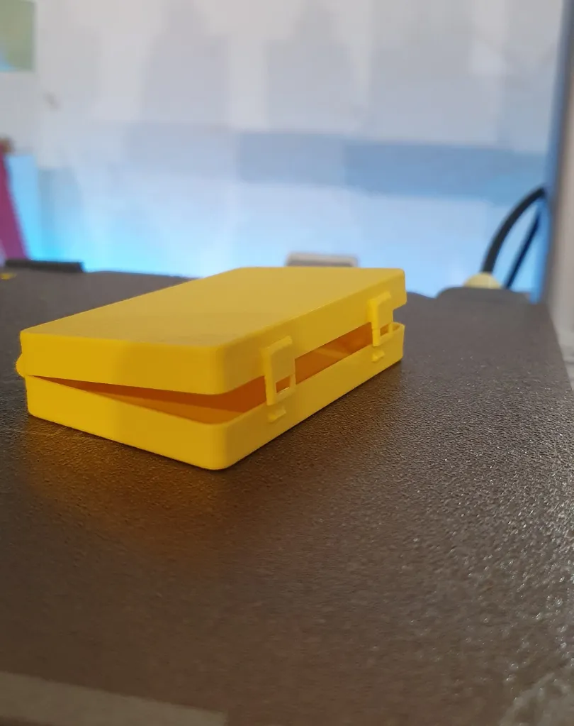 Print in Place Hinged Click Lock Storage Box by kuuji :) - MakerWorld