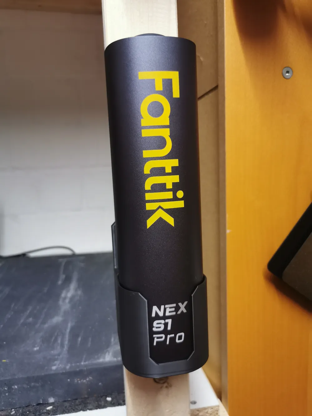 Soporte de pared Fanttik Nex S1 Pro - Modelo de impresión 3D gratuito ...