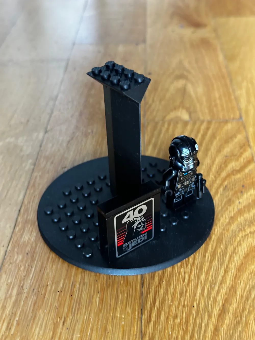 Brick Display Stand with Studs by Bloodberryjuice - MakerWorld