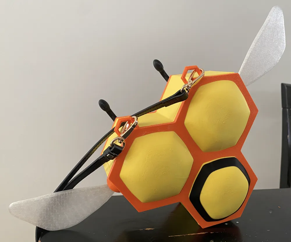 Combee Purse by CanaryStarLabs MakerWorld: Download Free 3D Models
