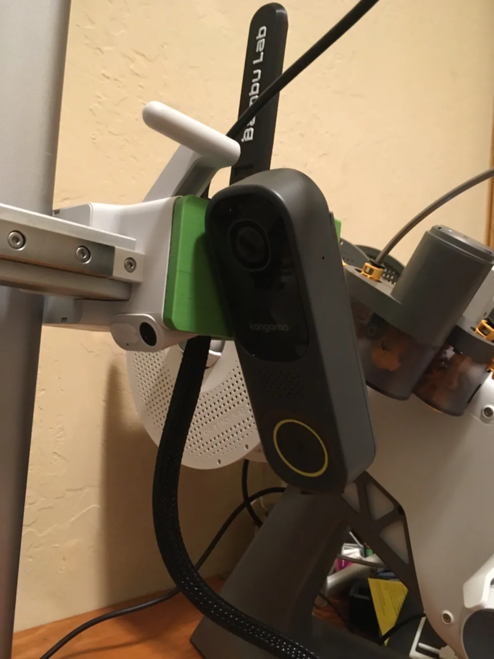 A1 Handle Holder Camera Remix Remixed by LAYER3D - MakerWorld