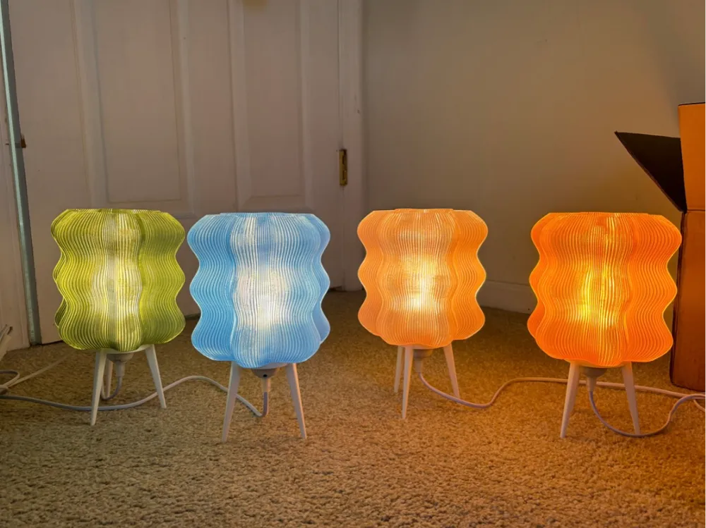 Mini Wavy Lamp for A1 Mini - E27 E26 Base - PETG by Eris MakerWorld: Download Free 3D Models