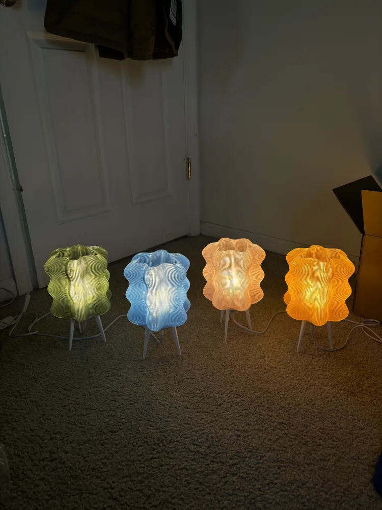 Wavy Lamp - E27 E26 Base - PETG - Free 3D Print Model - MakerWorld