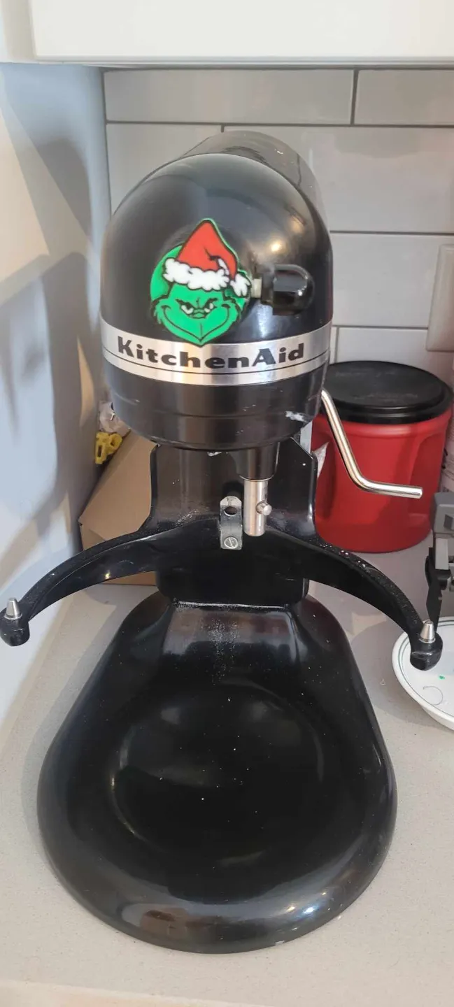 KitchenAid Grinch Logo Badge by bloodVixen - MakerWorld