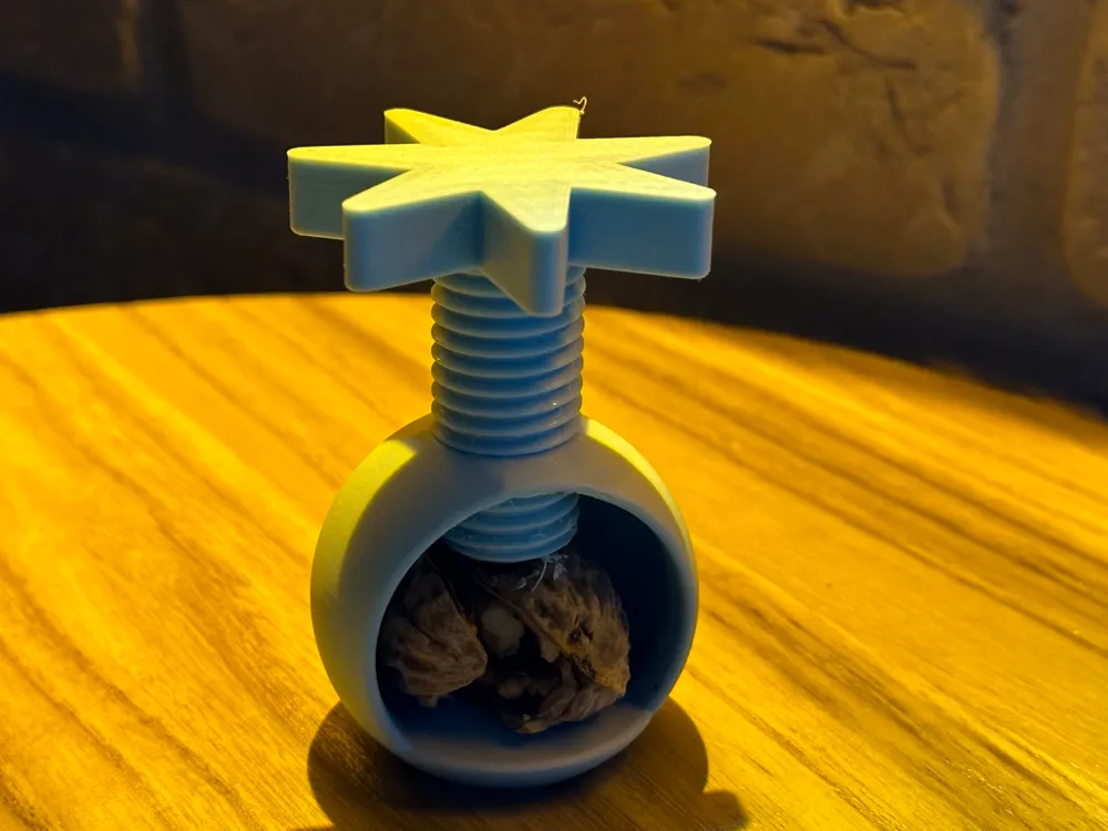 Stern-Knacker / Nut Cracker by JAV-3D - MakerWorld