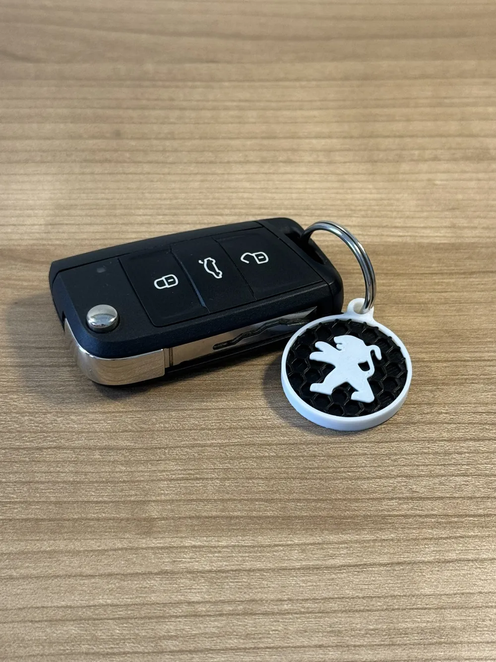 Peugeot Round Car Keychain - Free 3D Print Model - MakerWorld