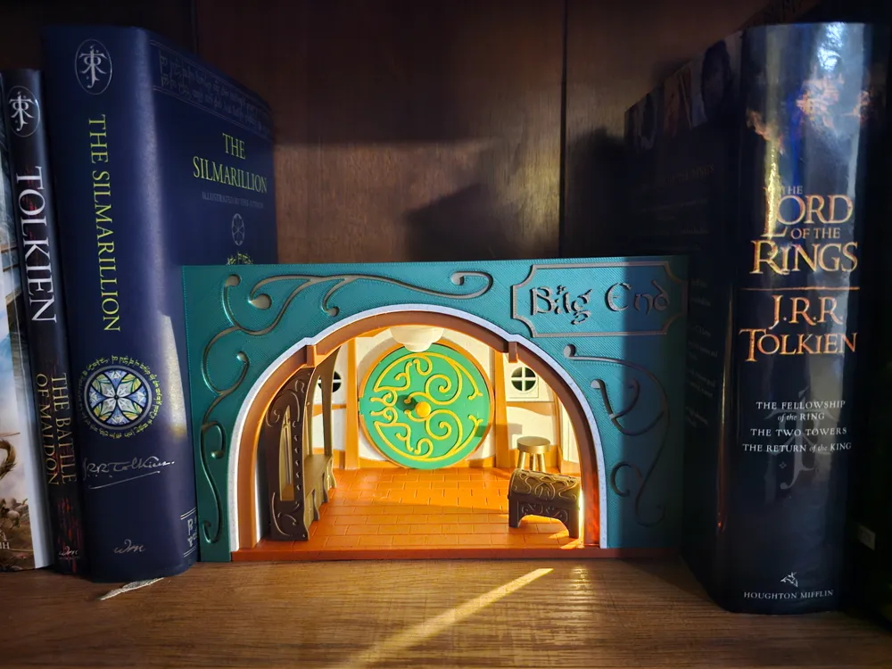 Lord of the Rings Bag End Hobbit Book Nook by Ryschweitzer - MakerWorld