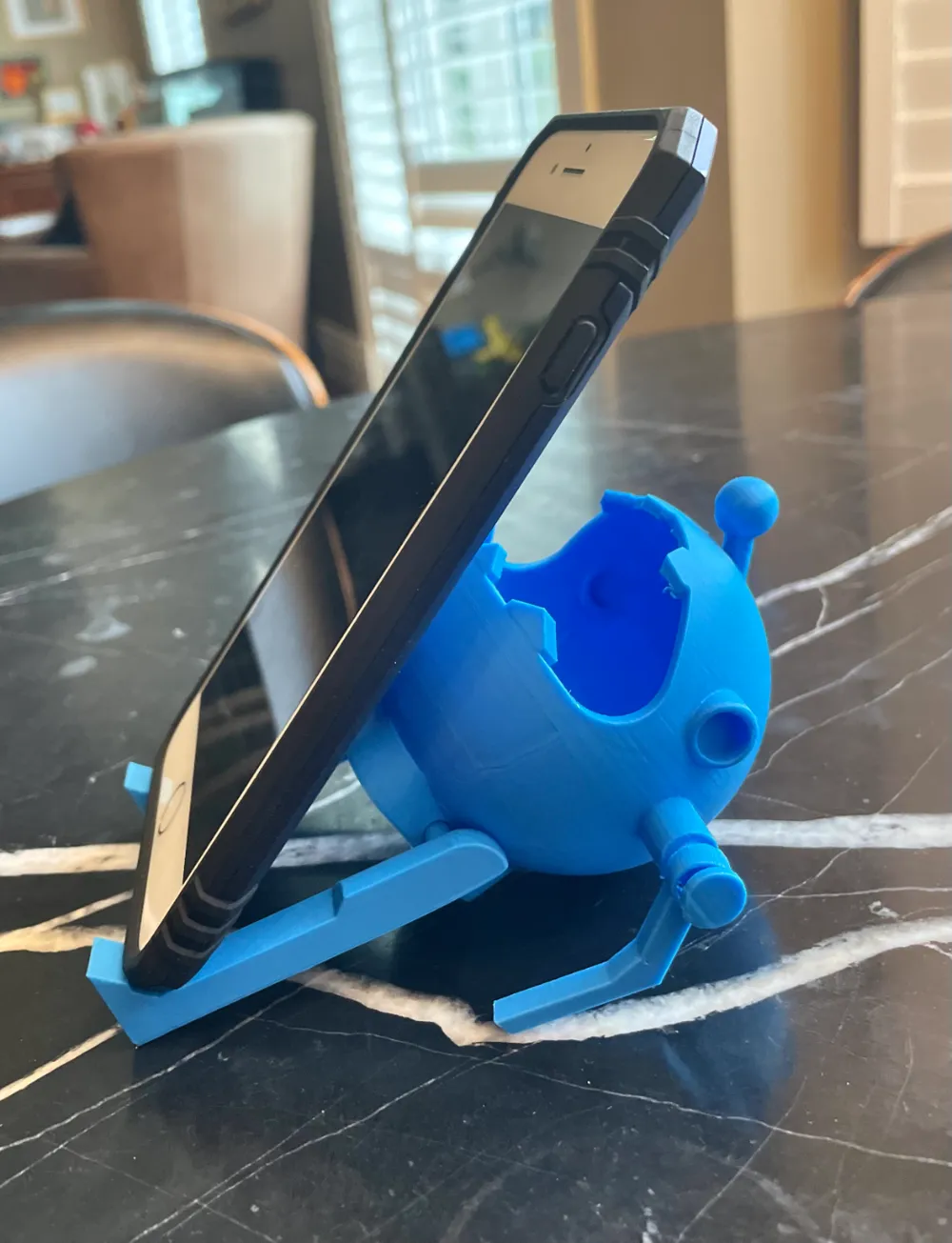 angler fish phone stand/eraser holder by maggieelsawilliam - MakerWorld