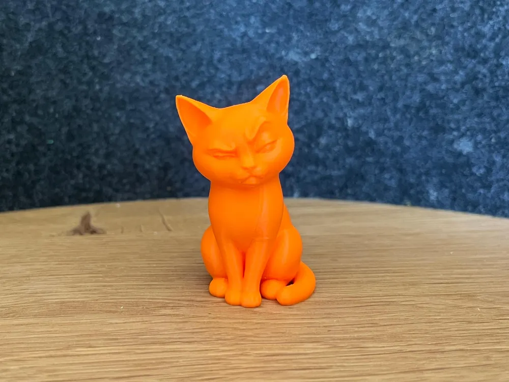 Cat with raised eyebrows - Free 3D Print Model - MakerWorld